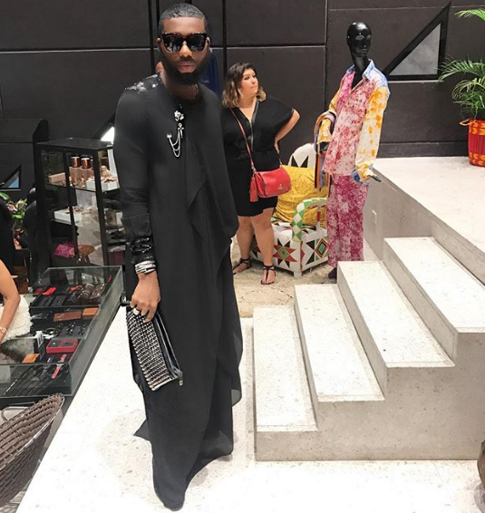 IS TOP NIGERIAN CELEBRITY STYLIST,"SWANKY", REALLY OFF THE MARKET ...